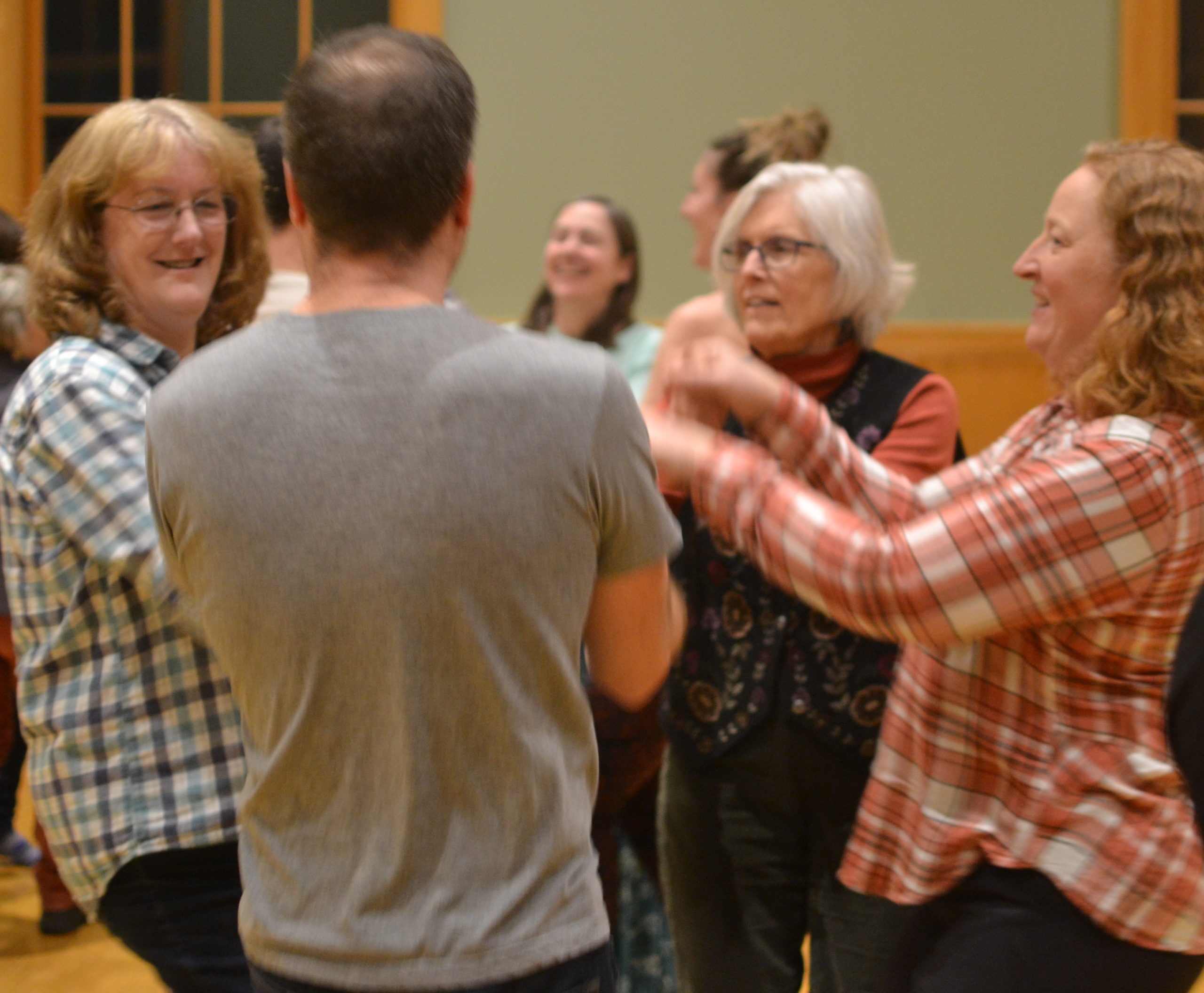 Contra Dances – BarnArts Center for the Arts